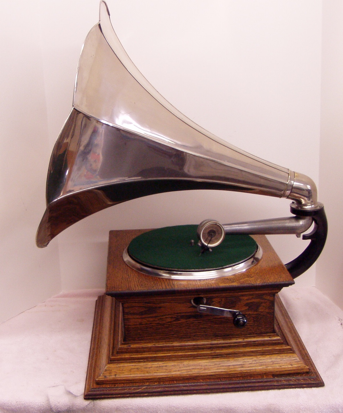 Shenandoah Phonograph Restoration - phonograph restoration, Victrola ...