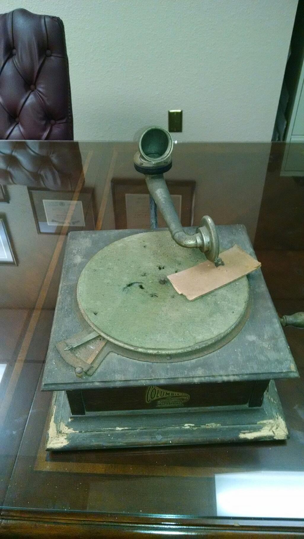 Shenandoah Phonograph Restoration - phonograph restoration, Victrola ...