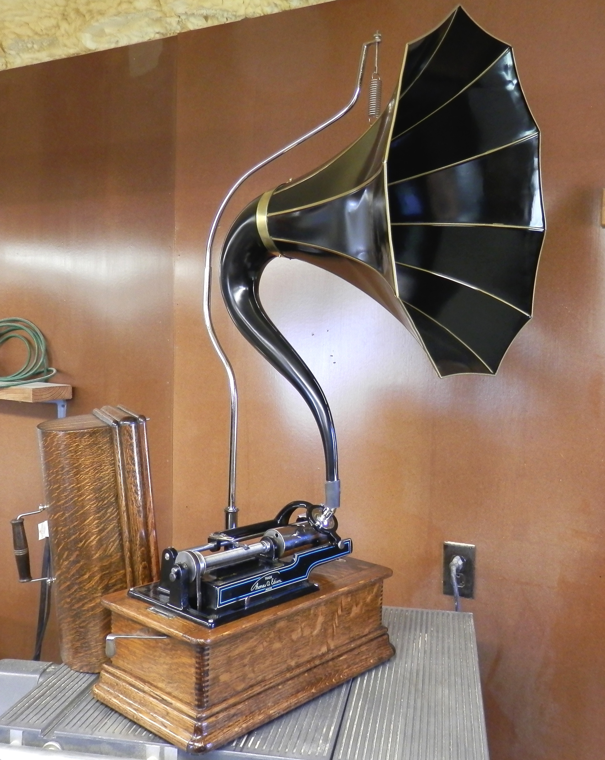 Shenandoah Phonograph Restoration - phonograph restoration, Victrola ...