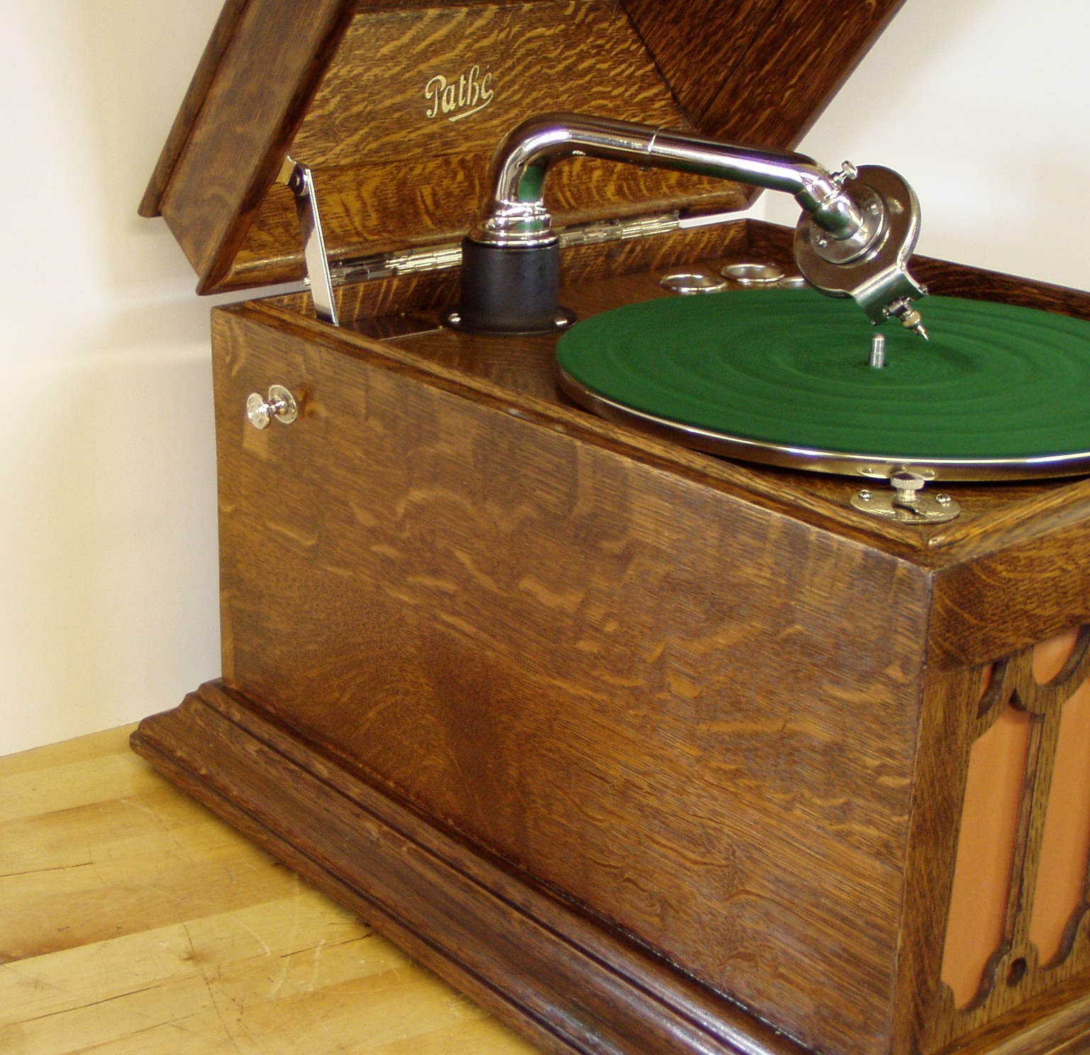 Shenandoah Phonograph Restoration - phonograph restoration, Victrola ...
