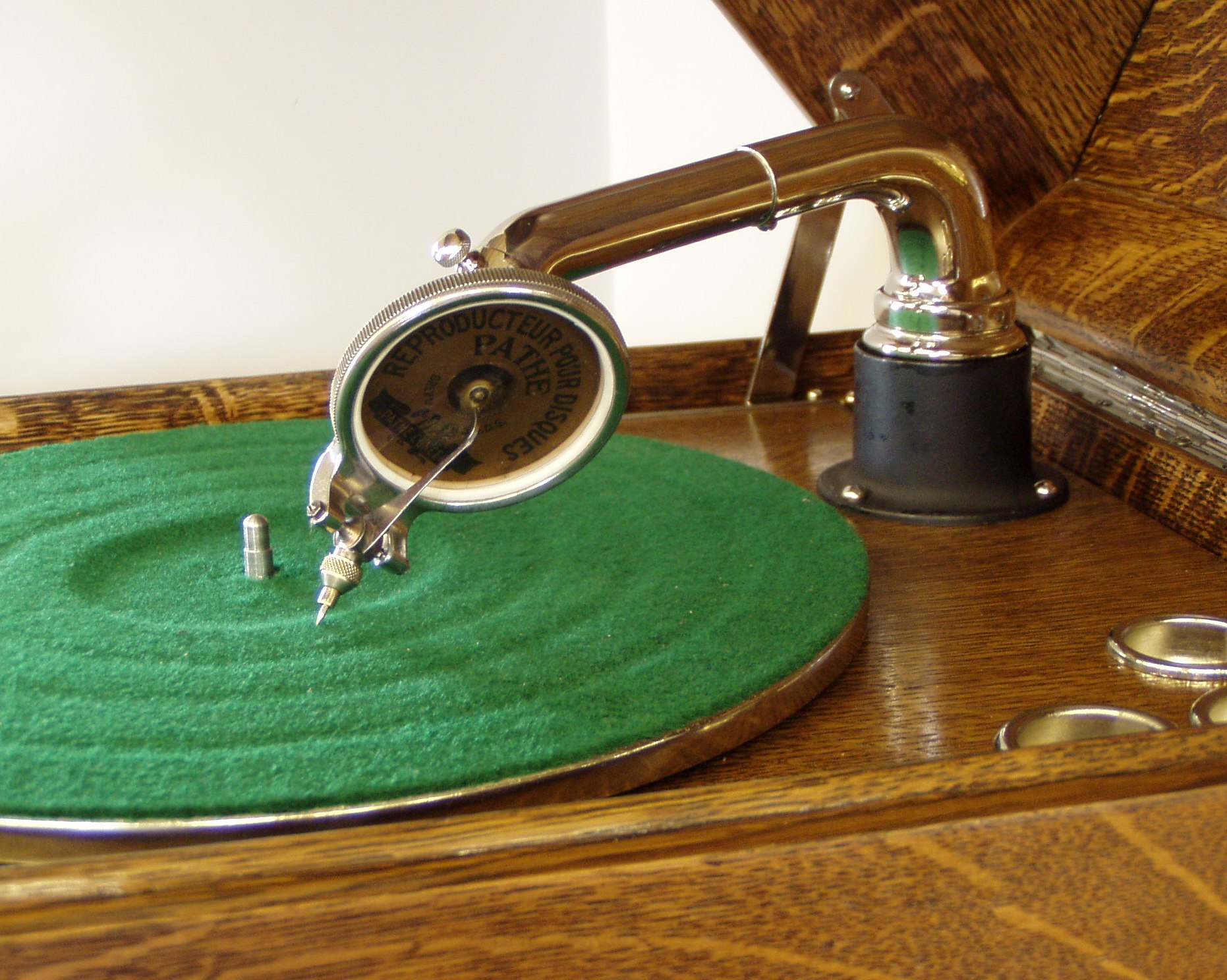 Shenandoah Phonograph Restoration - phonograph restoration, Victrola ...